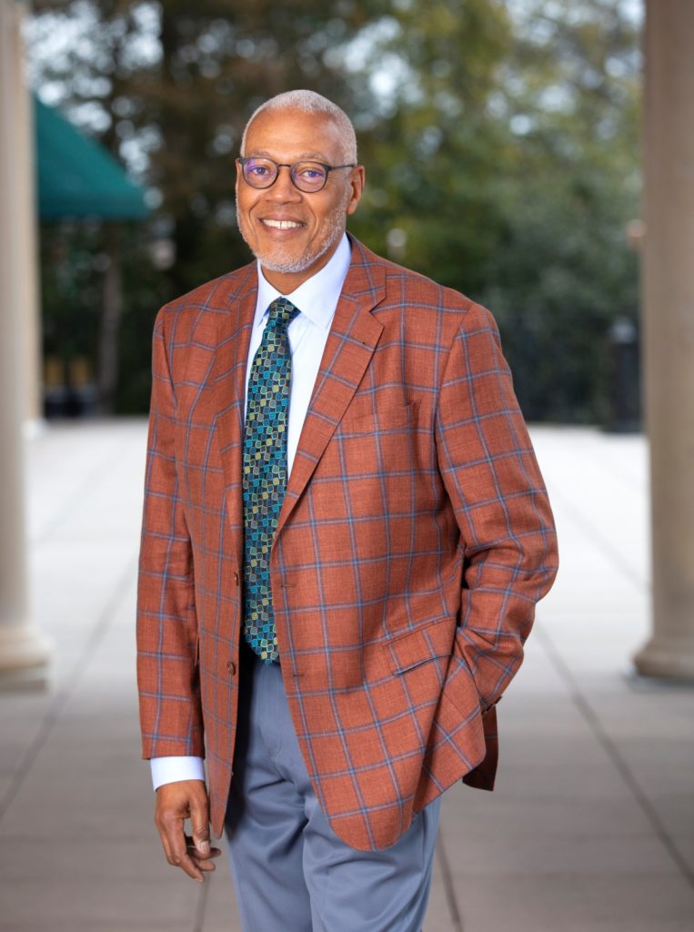 Alumnus gift supports dermatology fellow training in skin cancer ...